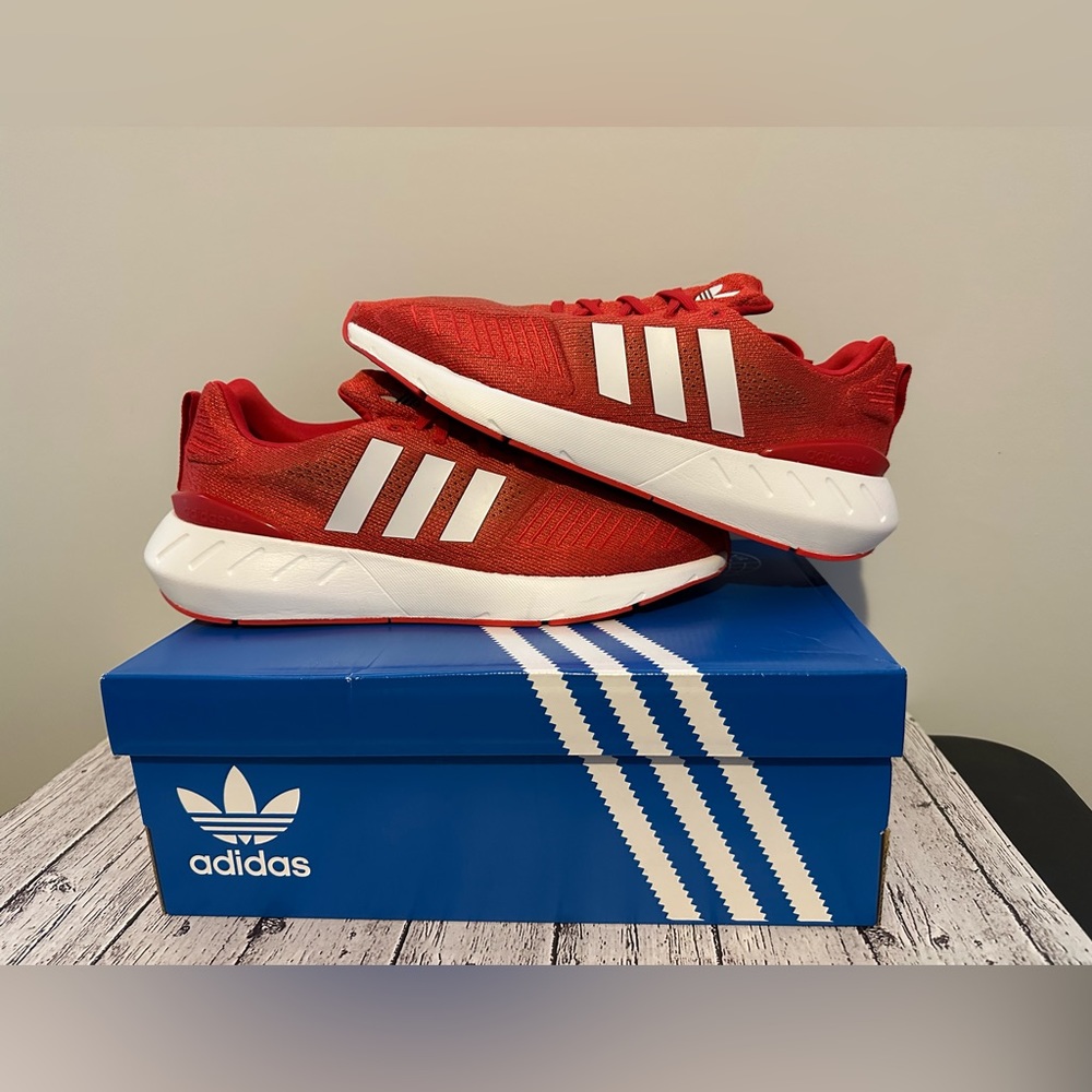Men's Adidas Swift Run 22 Vivid Red And White Running… - Gem
